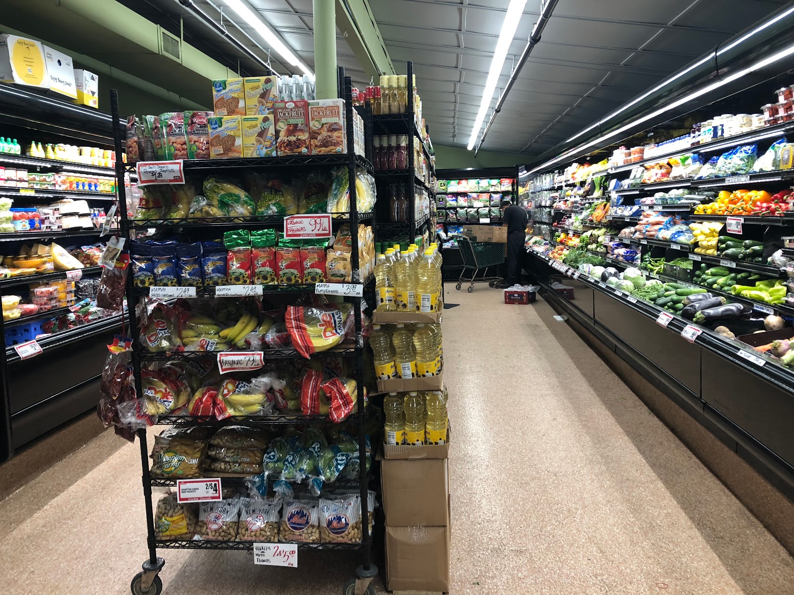 TOUR: Village Barn Fresh Market - Middle Village, NY