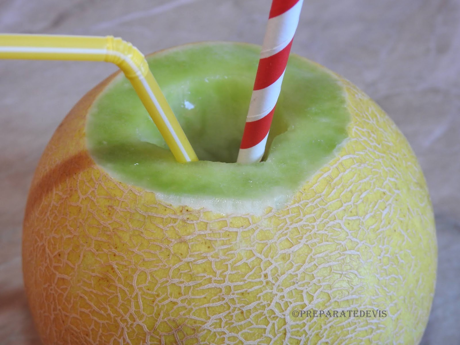 Vodka in pepene galben reteta | Retete Culinare Preparatedevis.ro