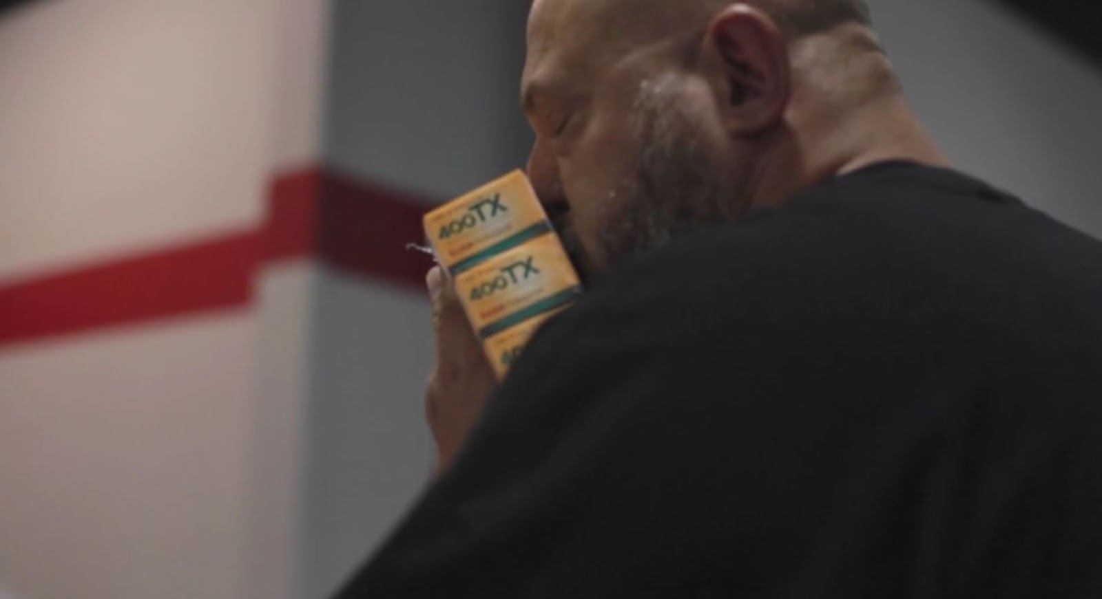 A Dad’s Life featuring Estevan Oriol - Blog Photography Tips - ISO 1200 ...