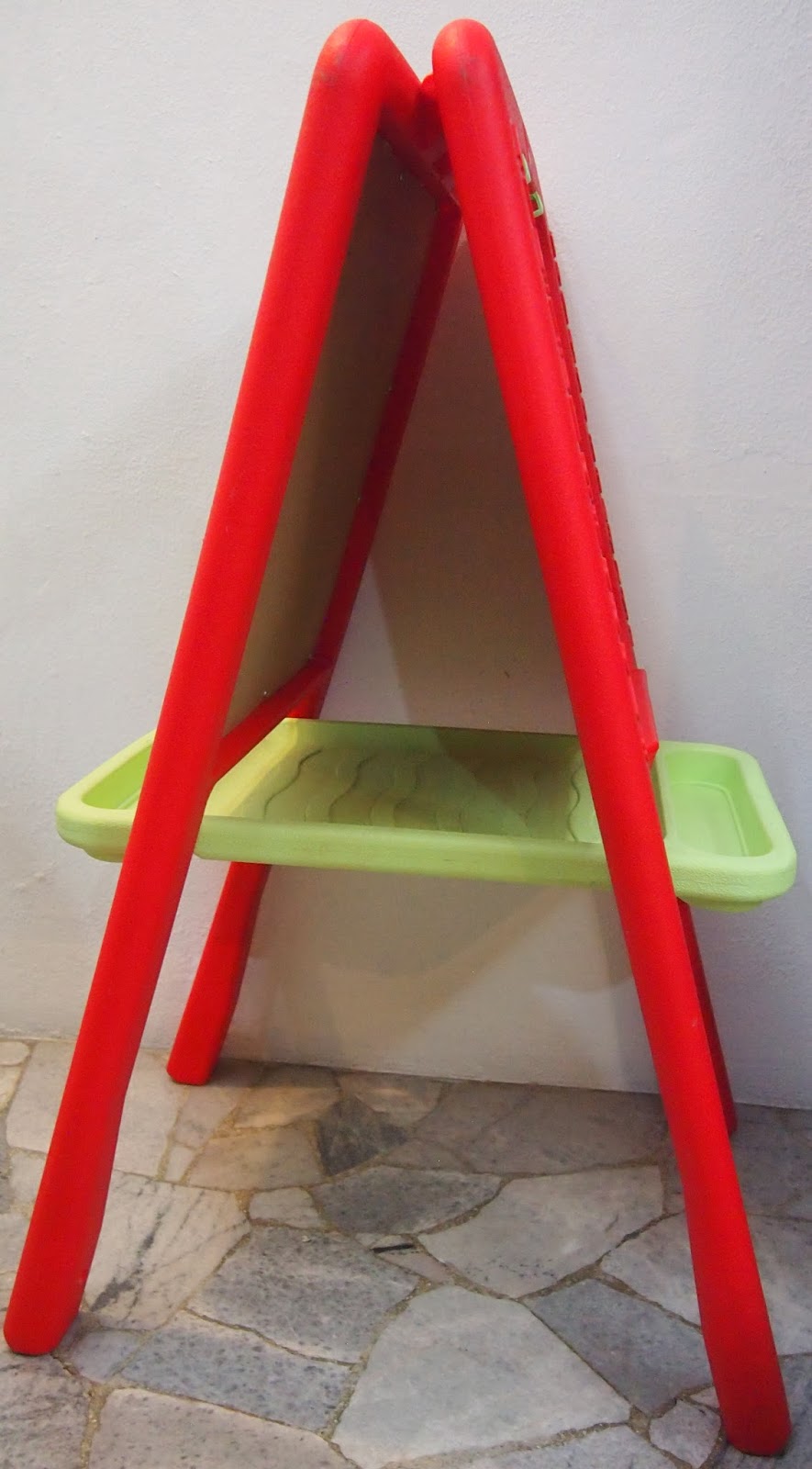 JuaiMurah: ELC Red Easel