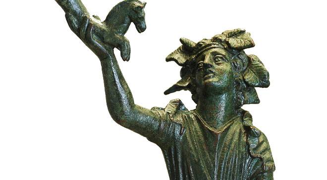 POR LOS DIOSES DEL OLIMPO!: LARES