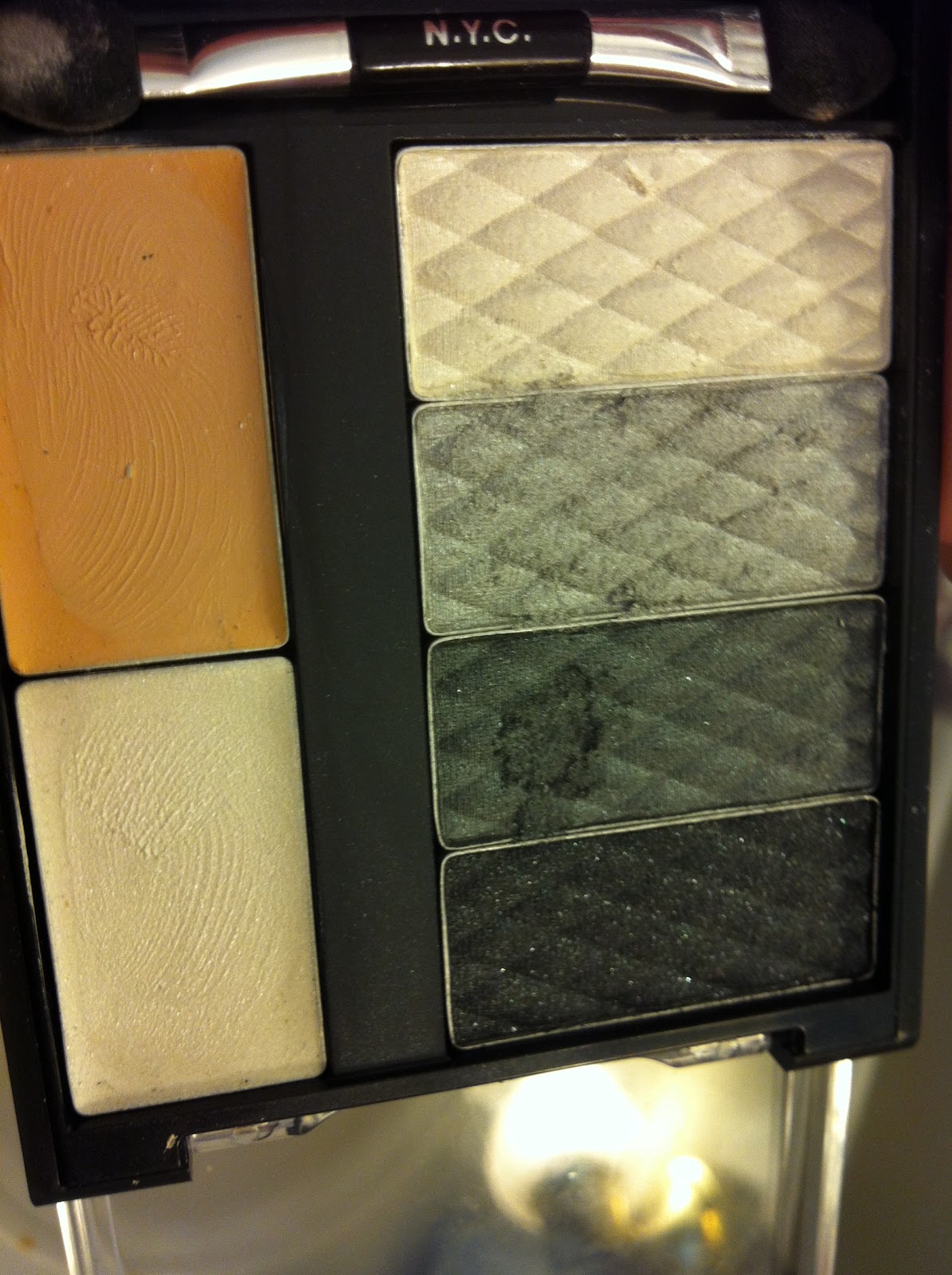 This Chattanooga Mommy Saves: NYC New York Color Individual Eyes Custom ...