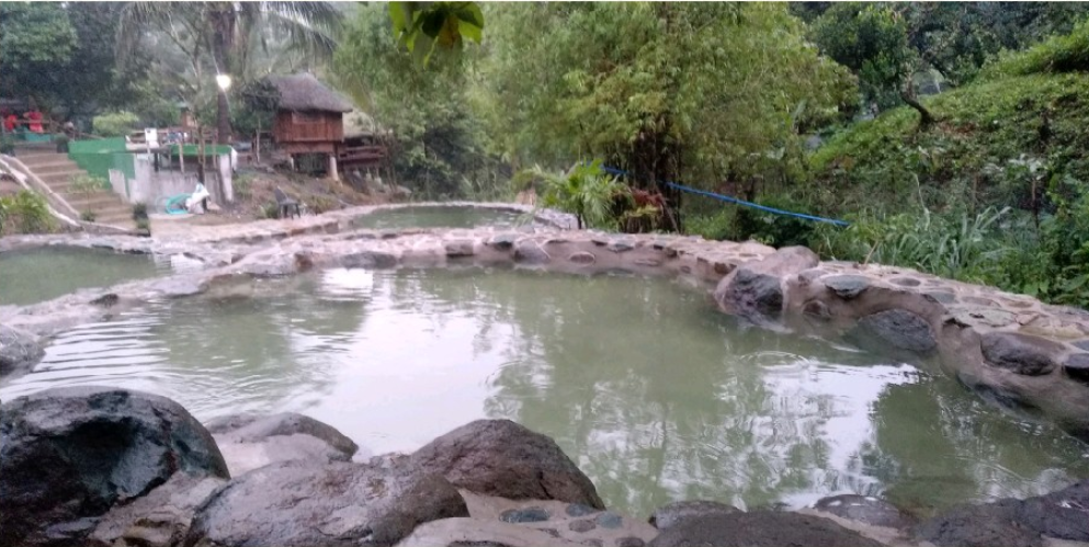 Places you can travel from Manila: Lihim Na Batis - Baras Rizal