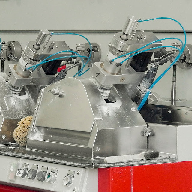 LEICA Barnack Berek Blog: OPTICAL GLASS FOR PHOTOGRAPHIC LENSES