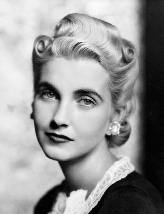 Barbara Hutton: The “Poor Little Rich Girl” Who Had Everything Except ...