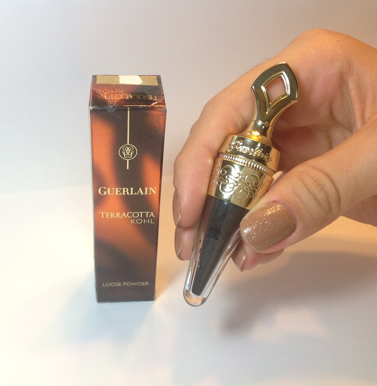Make Delle Belle: Review: Delineador Terracotta Khol Poudre Libre, Guerlain