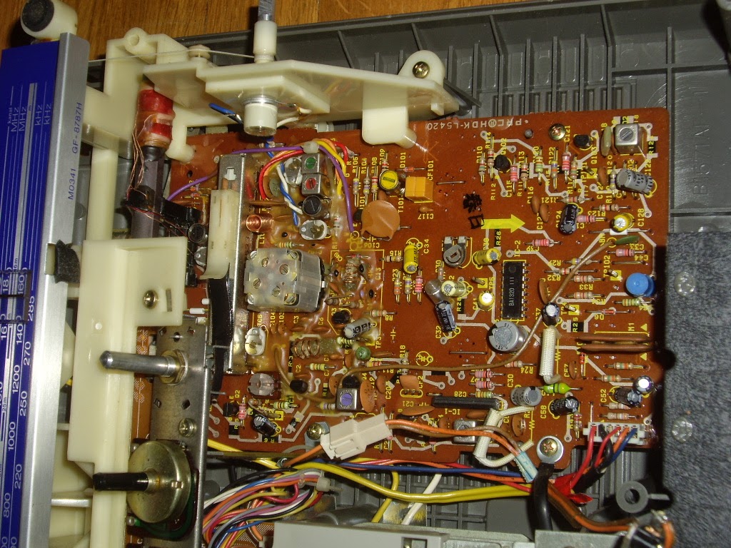 МАГНИТОЛиЯ - бумбоксы, магнитофоны и магнитолы!: Sharp GF-8787H vs ...