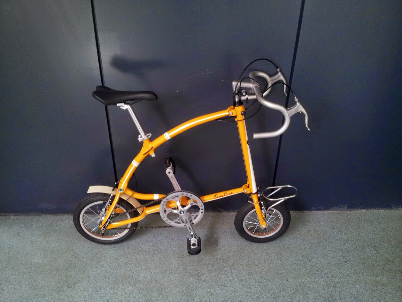 Bicicletas acabadas a mano. A tu gusto, o al mío. Customización, fixies ...