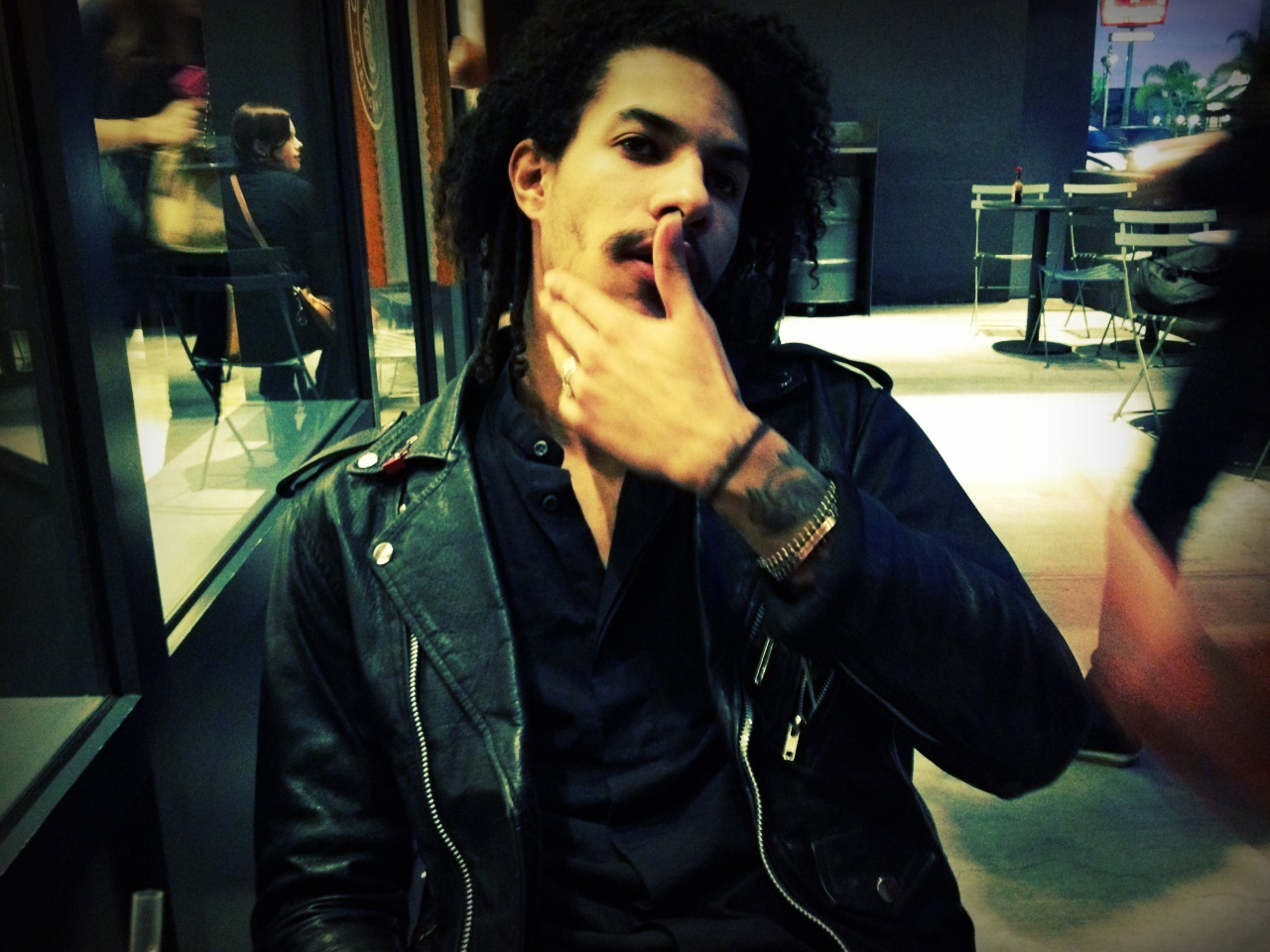 .: Nick Alexander/Dylan Theall