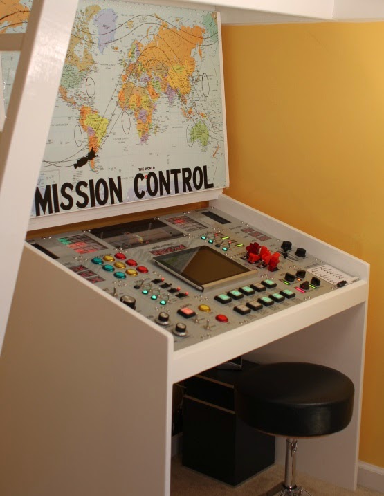 Humboldt Microcontrollers Community: NASA Spaceship And Mission Control ...