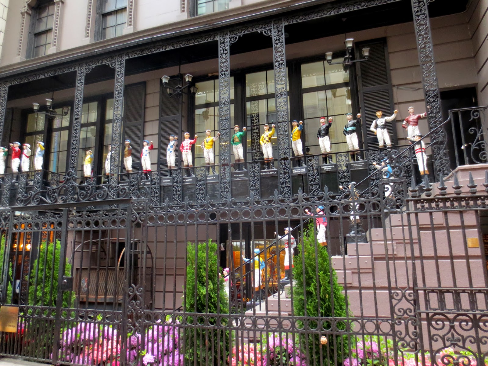 Big Apple Secrets: 'Club 21':Richard Nixon, Elizabeth Taylor and Ernest ...