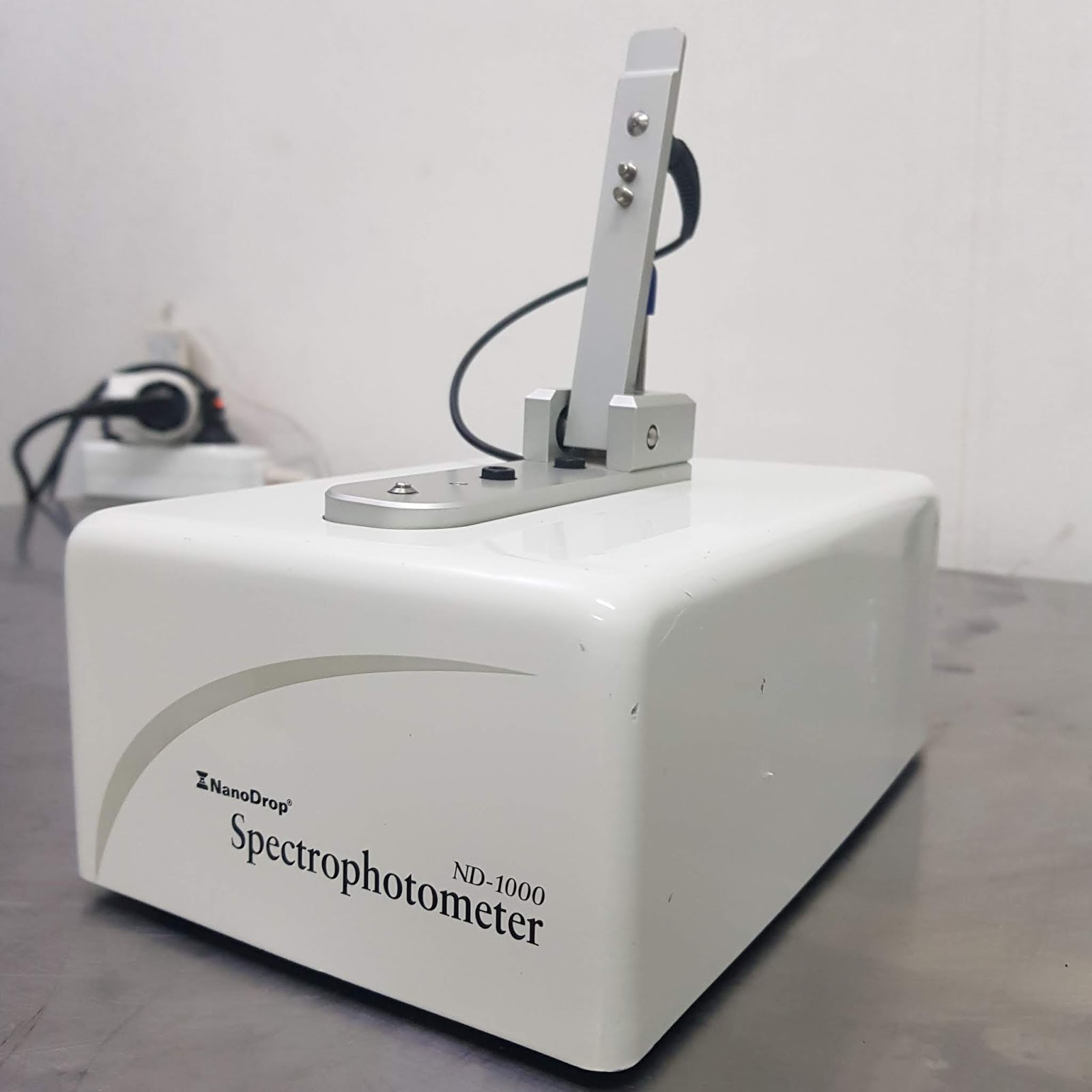 EquipmentHolic: NanoDrop ND-1000 Spectrophotometer