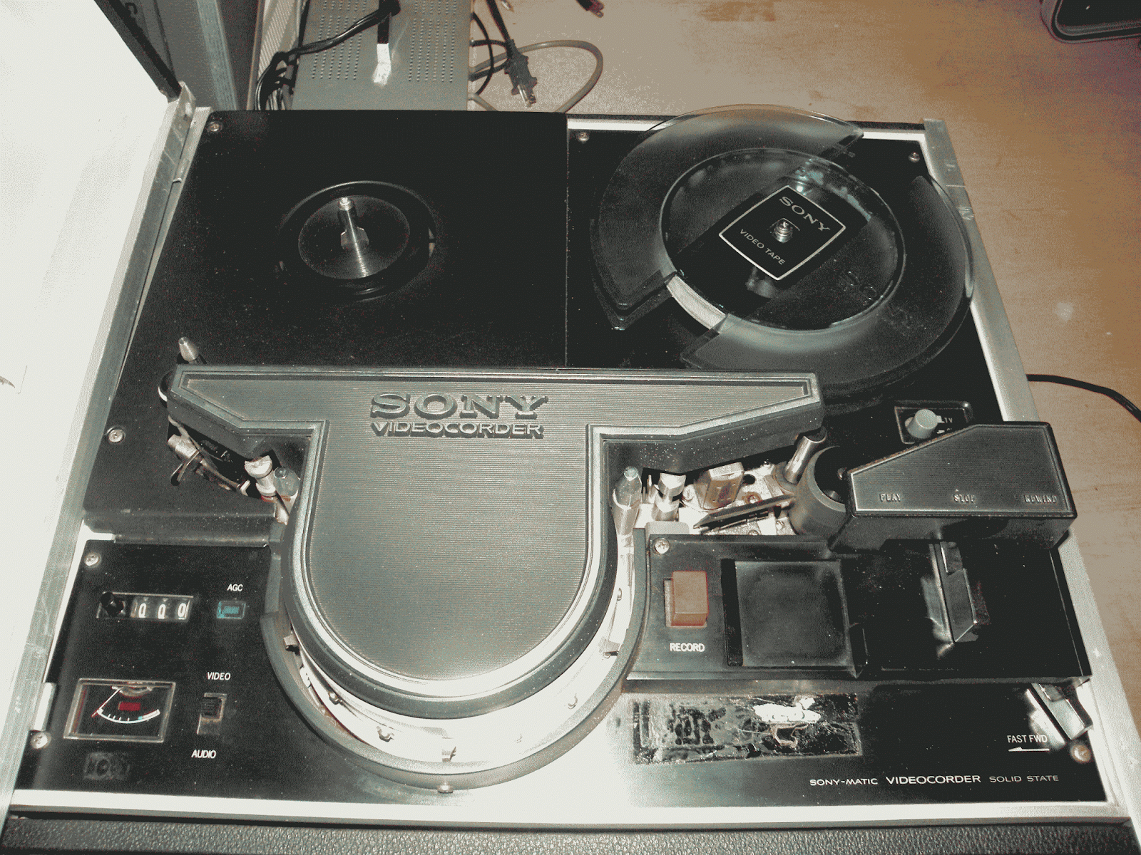 イタリヤ超介研究所: SONY CV-2000(CV-2100) VTR