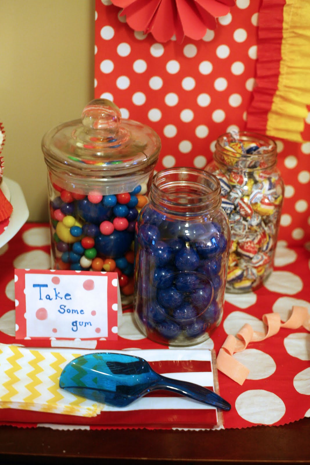 D.I.Y. Louisville: Bubble Gum Birthday Party