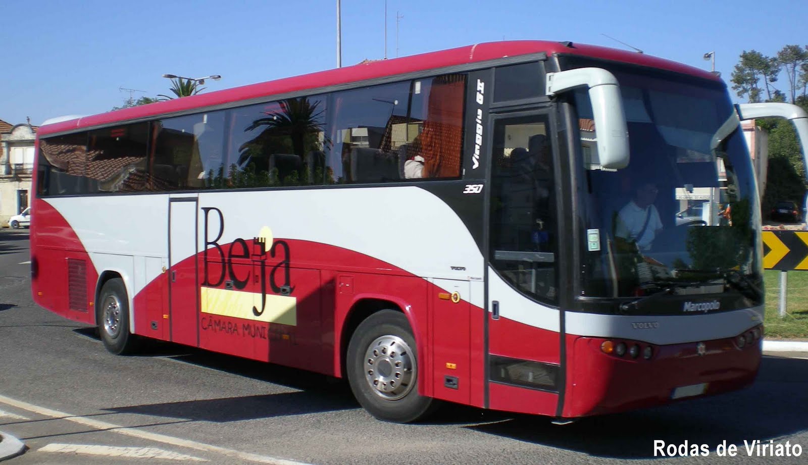Autocarro Marcopolo Viaggio G II com chassis Volvo