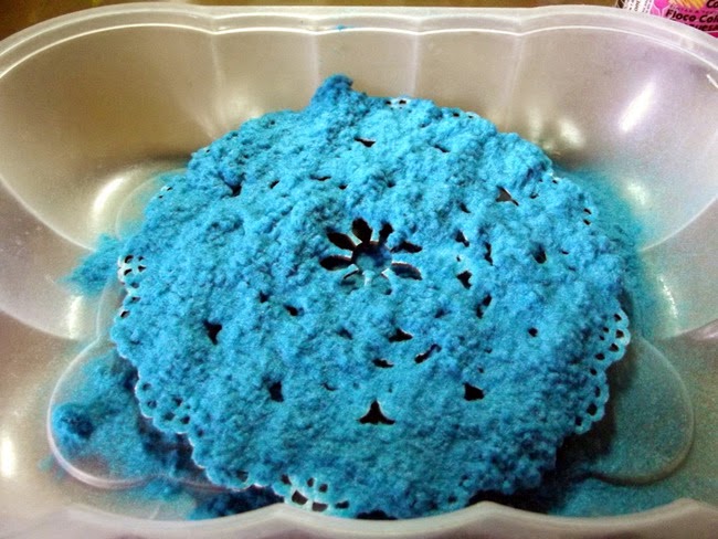 Blue Fern Studios: Tutorial "Chipboard & Flock Powder" with Leila Cardoso