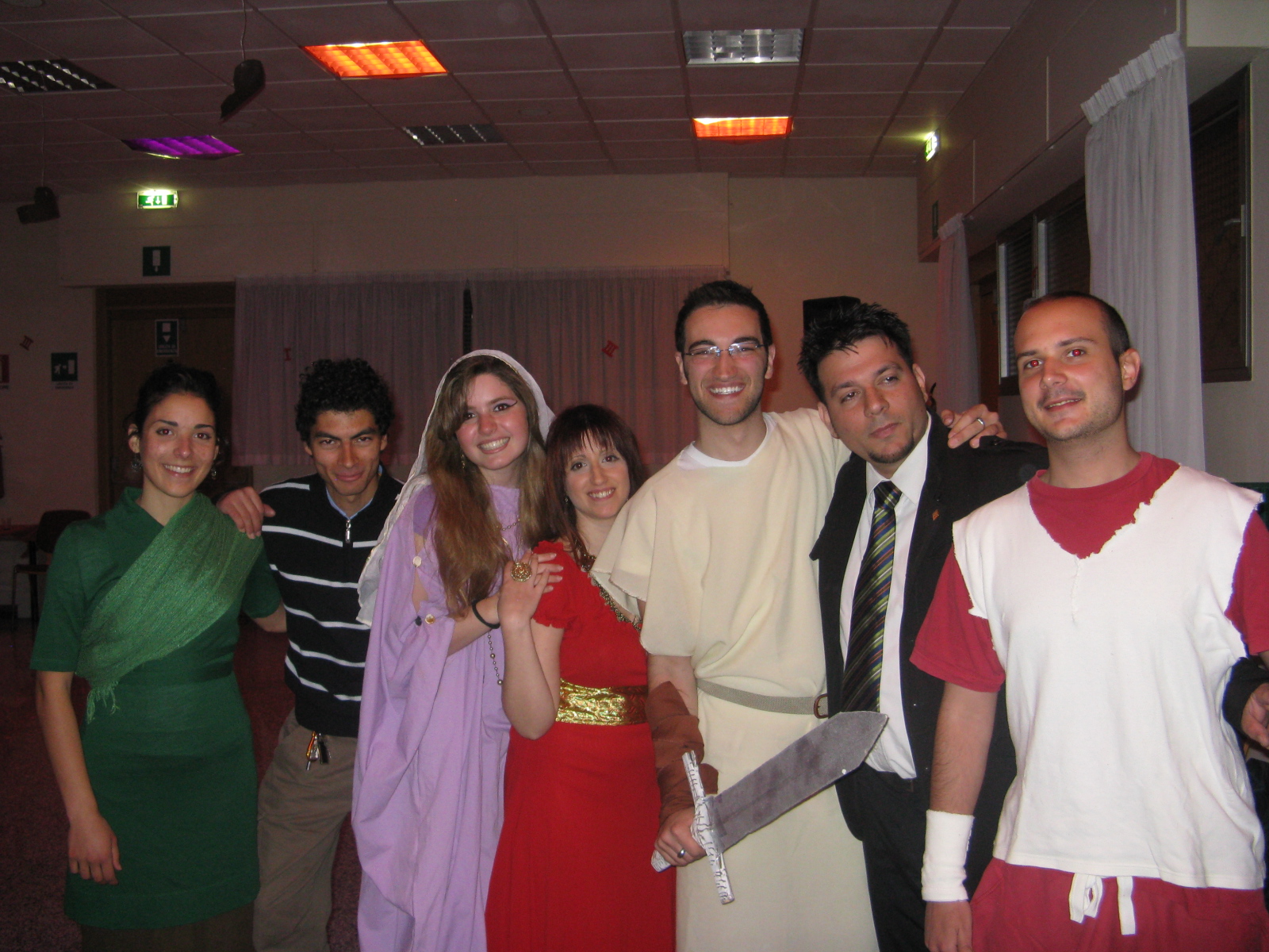 Serving in Rome: Festa Antica Romana! (Ancient Roman Party!)