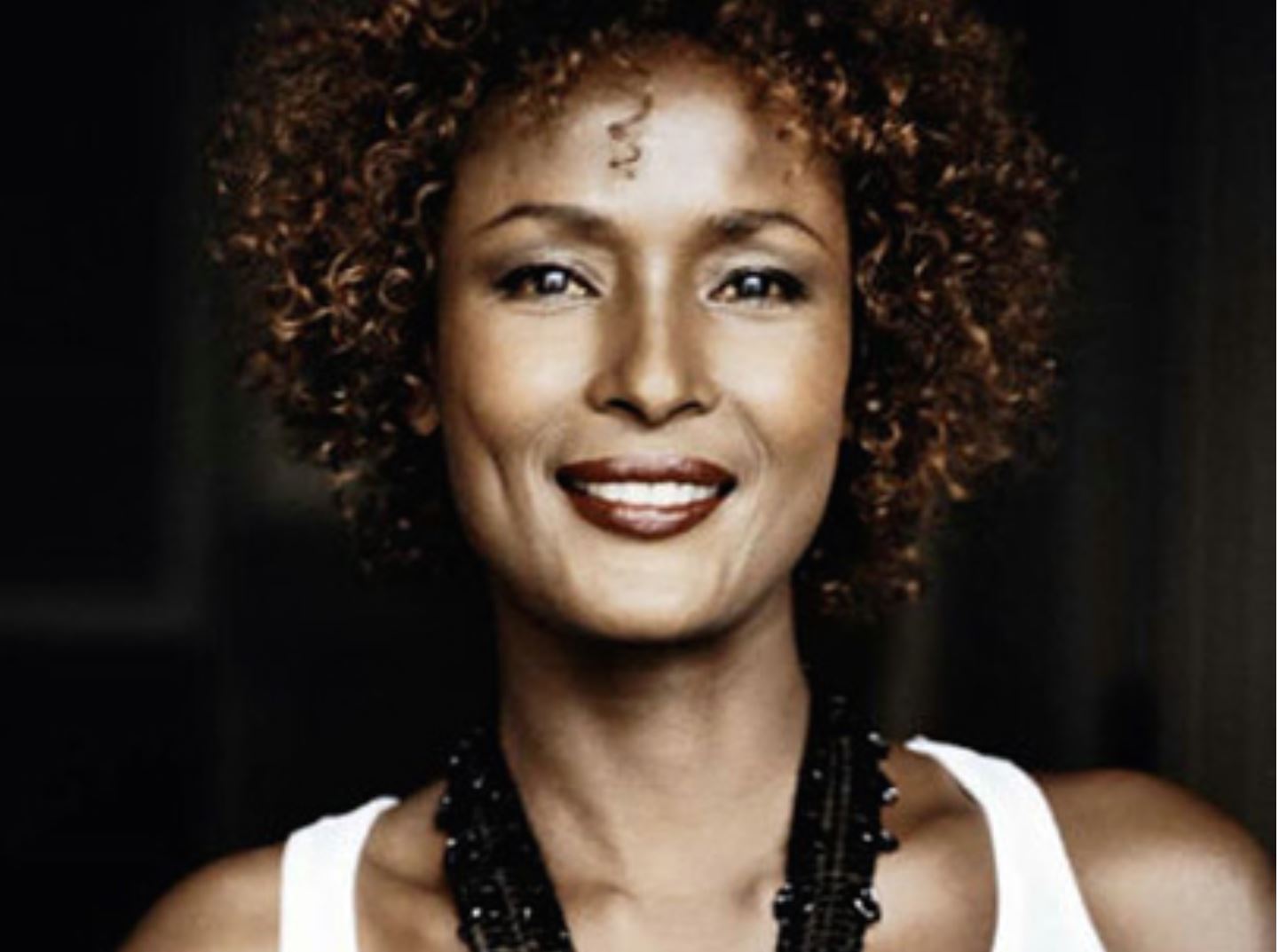 Heroínas: Waris Dirie modelo, escritora y activista en la lucha contra ...