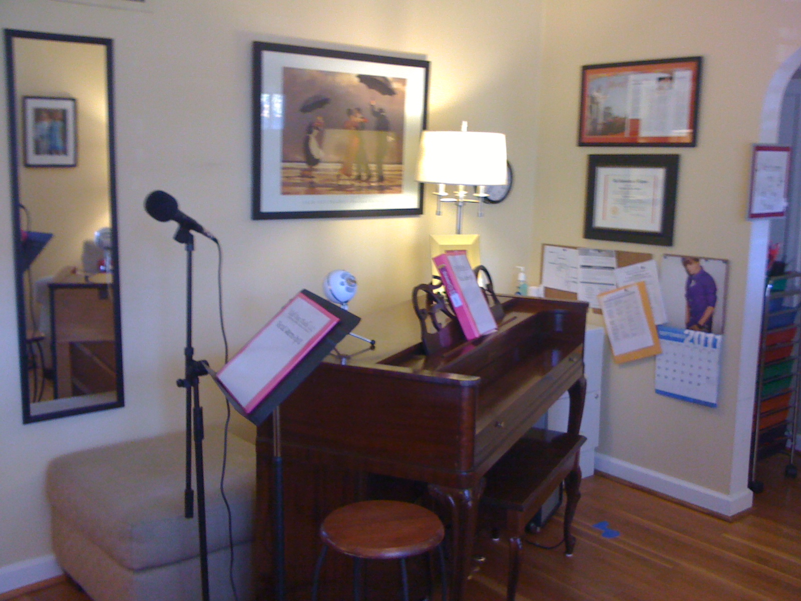 www.KidsSingStudio.com: My Studio = My Home