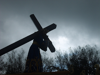 Miradas al cielo: " EL QUE NO TOMA SU CRUZ Y ME SIGUE DETRÁS NO ES ...