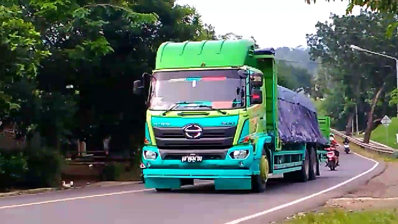 TRUCK KONTAINER TRUK GANDENG TRUCK TRAILER CAR CARRIER HINO TRUCKS