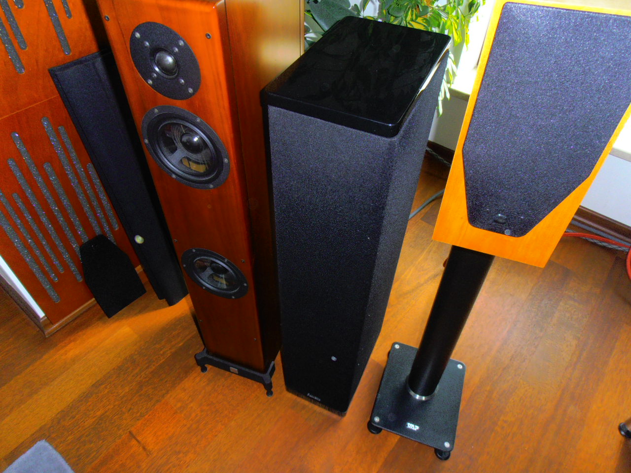 Stereo i Kolorowo - Underground: Kolumny Definitive Technology BP6