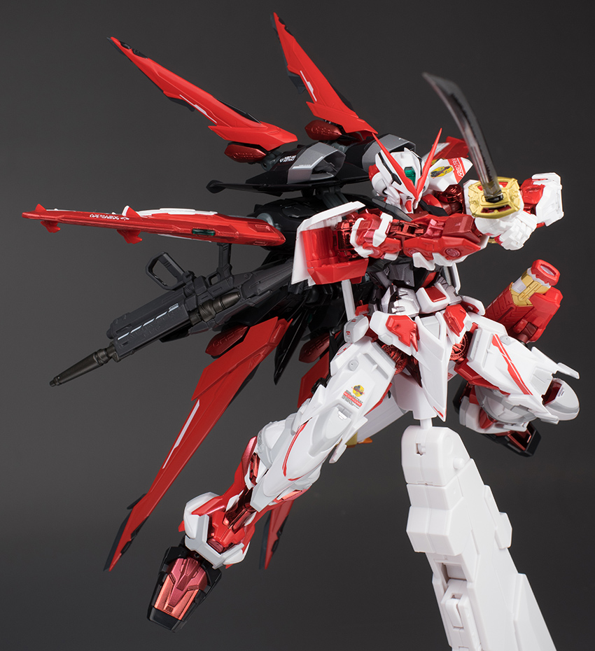 Gundam Family: METAL BUILD Gundam Astray Red Frame + Flight Unit Option ...