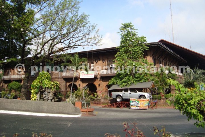 THINGS TO DO IN ILOCOS NORTE: A Walking Tour Around the City of Laoag ...