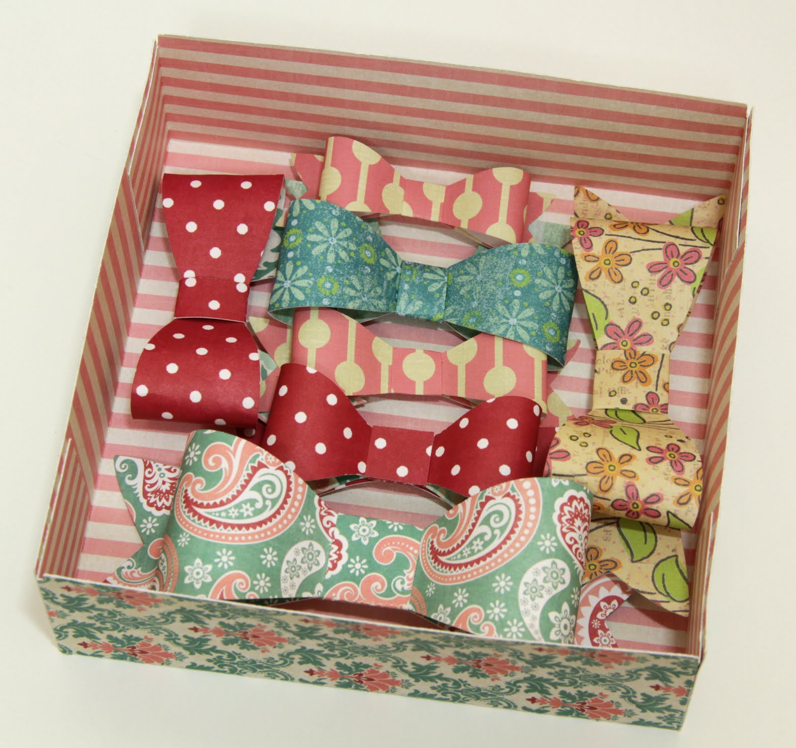 The Paper Boutique: Quick and Easy Paper Bows Using Your Cameo, Cricut ...