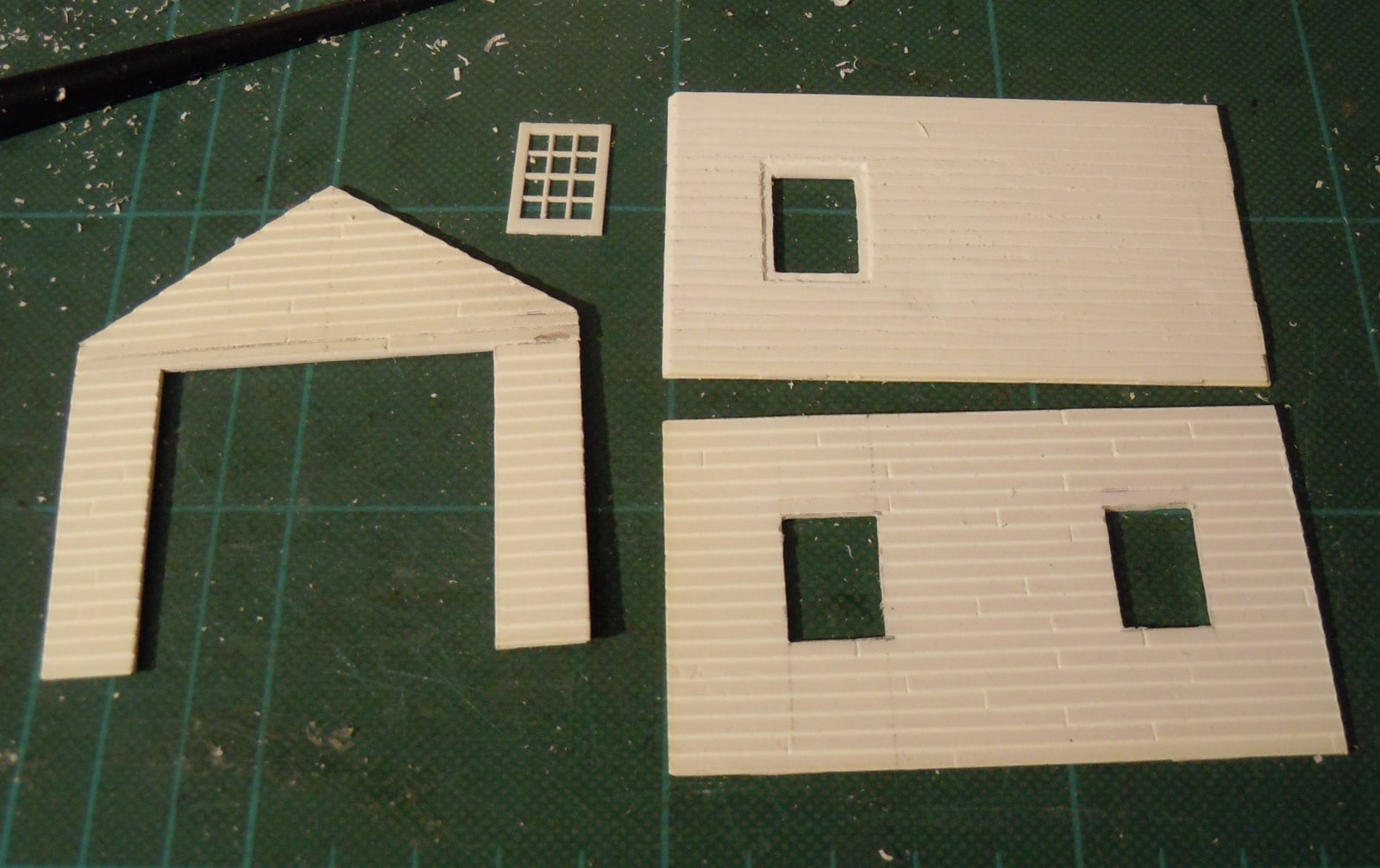 Michael's Model Railways: Flat-Pack Shed