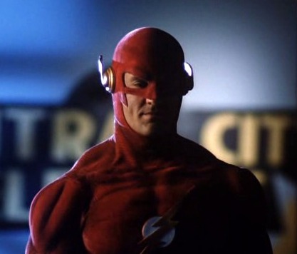 SNEAK PEEK : "Arrow" - Origin Of 'The Flash'