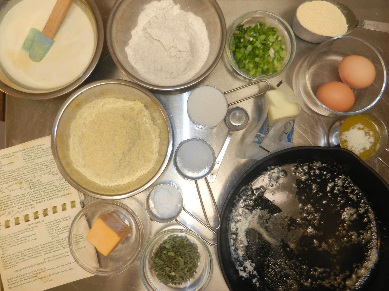 Fun Cooking with Mary : Creole Gumbo and Pumpkin Sage Cornbread!