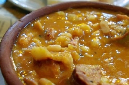 Receta de Locro Criollo Argentino.