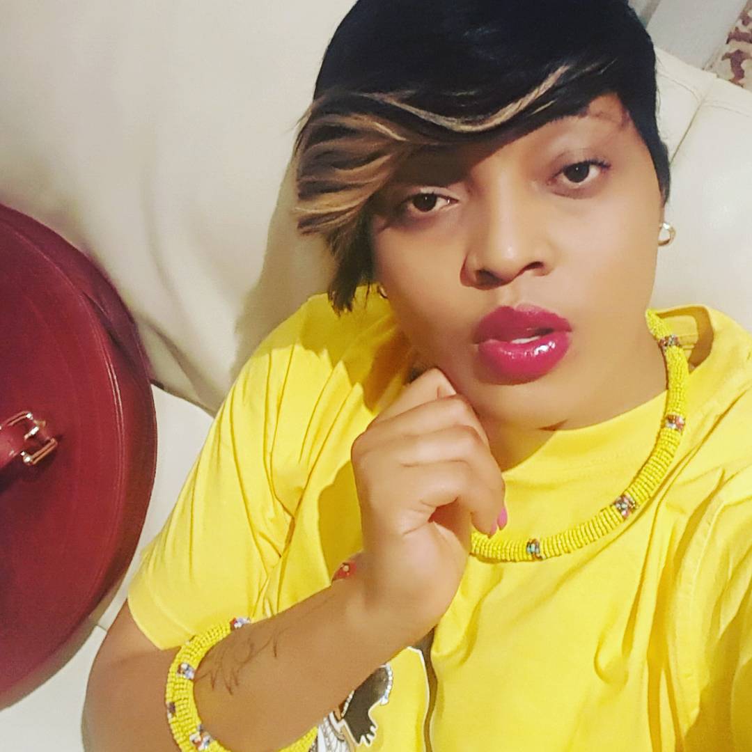 Jacqueline Wolper Apigilia Msumari ishu ya Kumpiga chini Harmonize ...