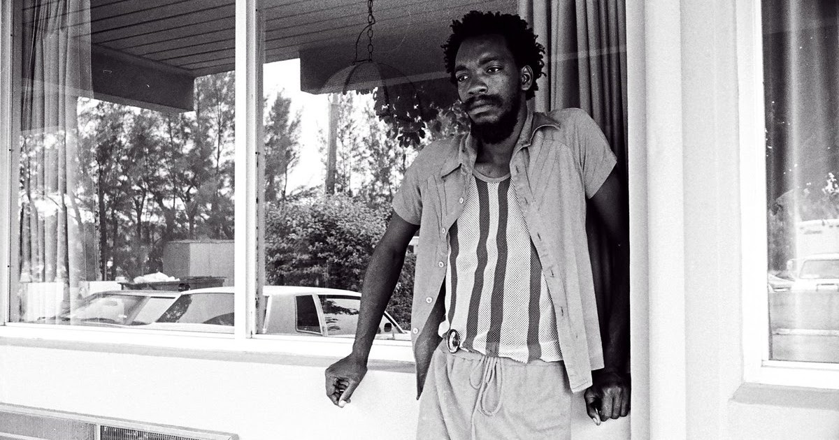 JAHMAN PHOTO ARCHIVES: Earl ´´Wire´´ Lindo