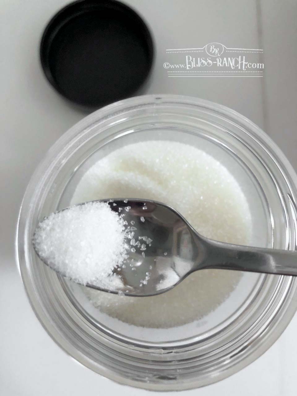 Bliss Ranch: How to Make Metal Tags Look Like Mini Enamel Signs