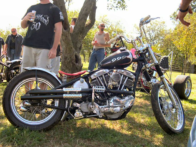 Live to Ride Ride to Church: VL frames stuffed with big twins