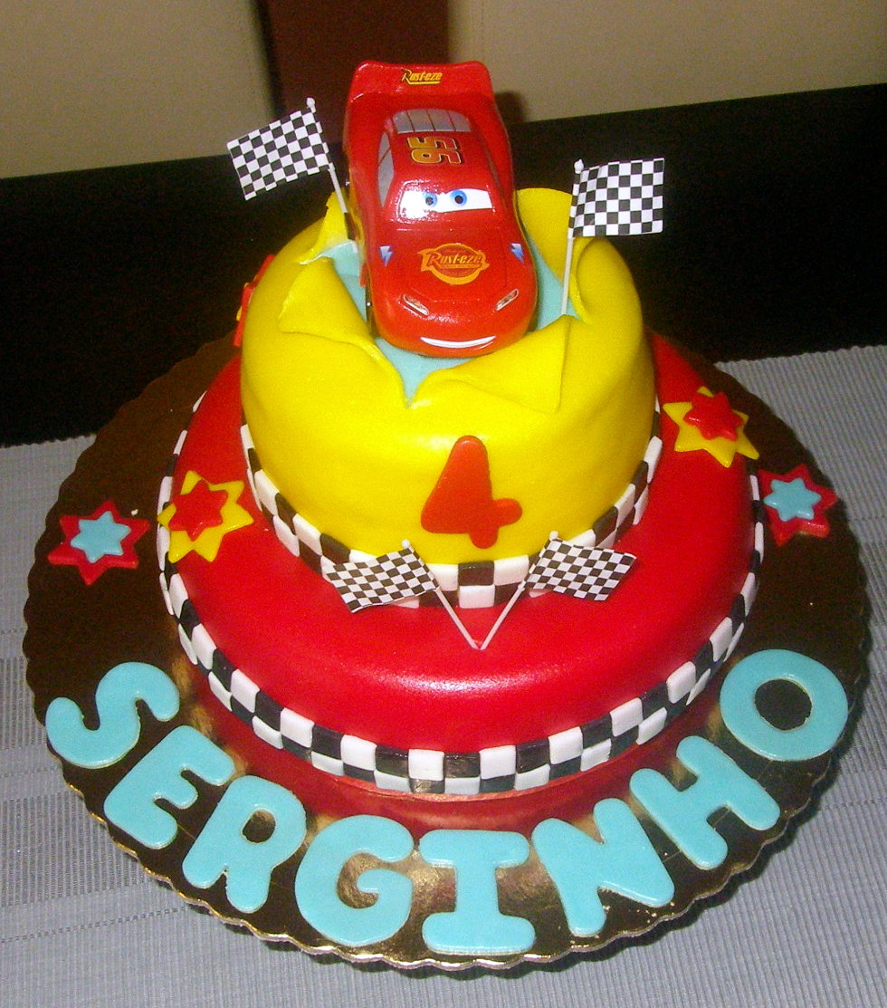 Doce Violeta: The Cars - Bolo de aniversário