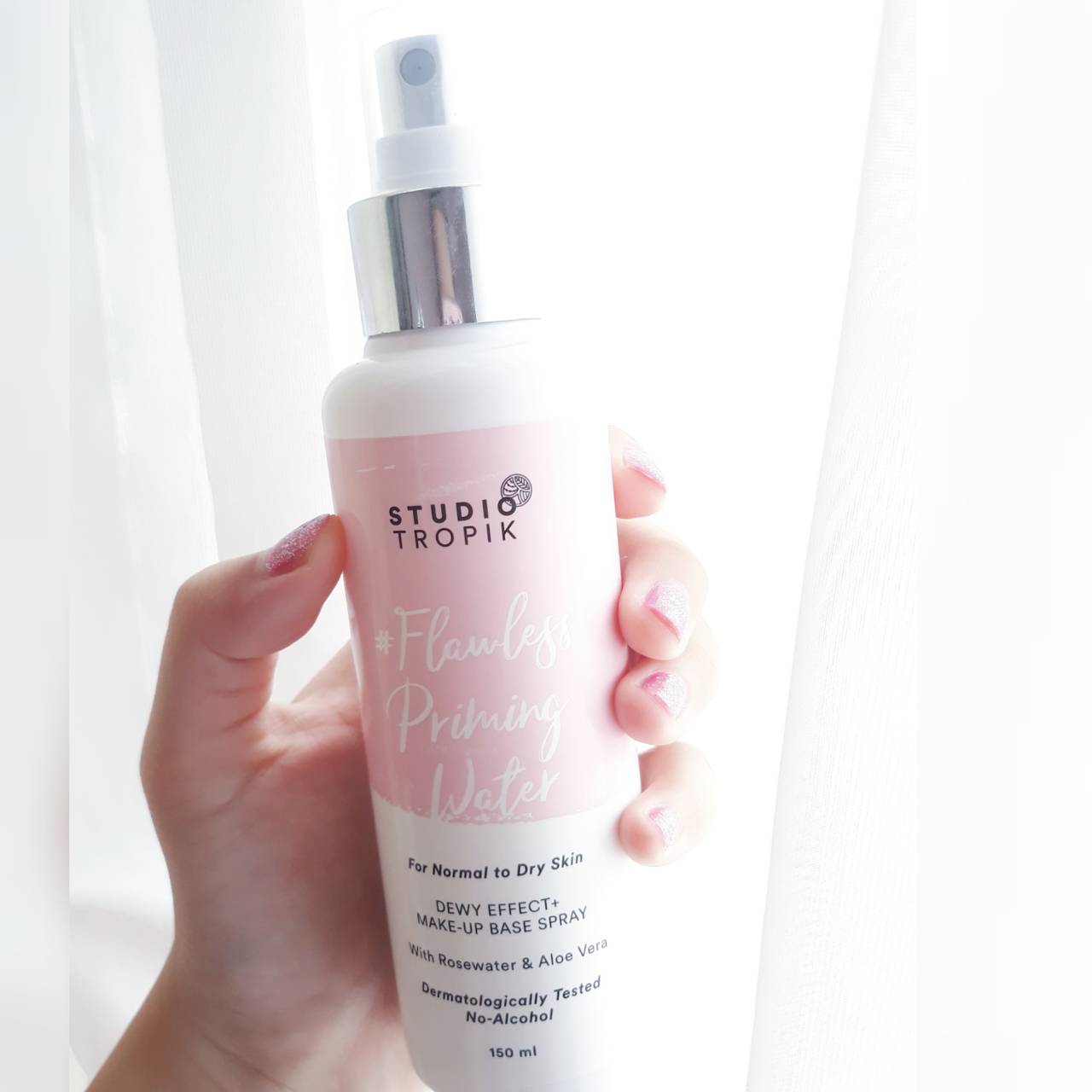 Studio Tropik Priming Water