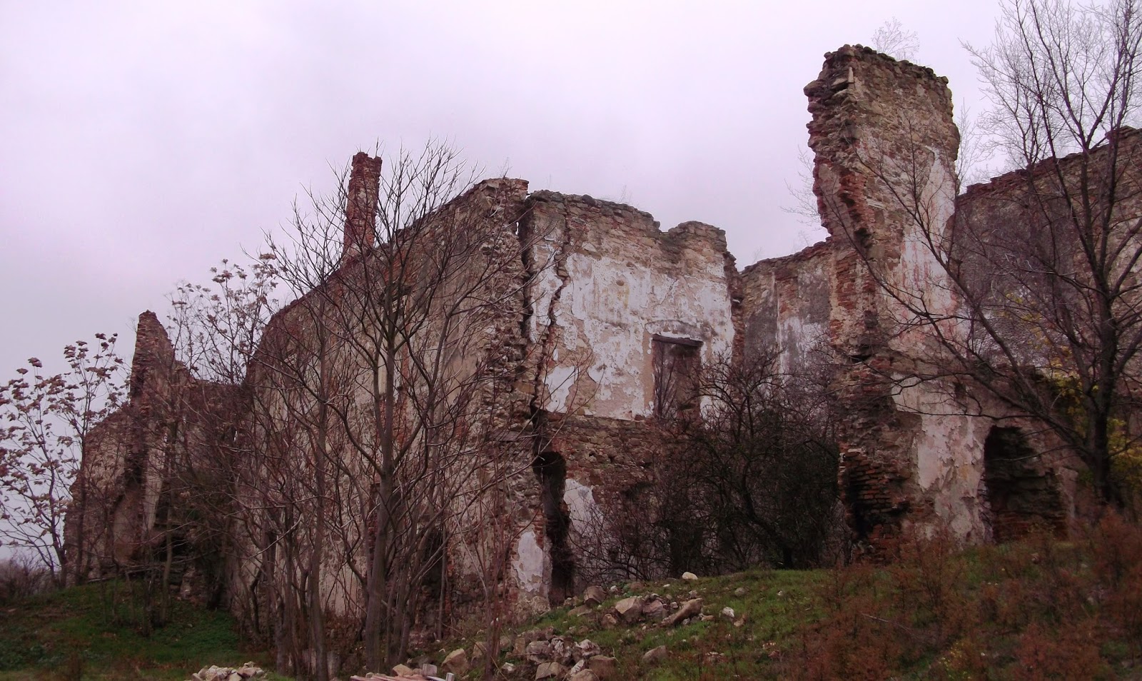 Ştiinţă pentru toţi: Castelul Martinuzzi Jud. Alba II