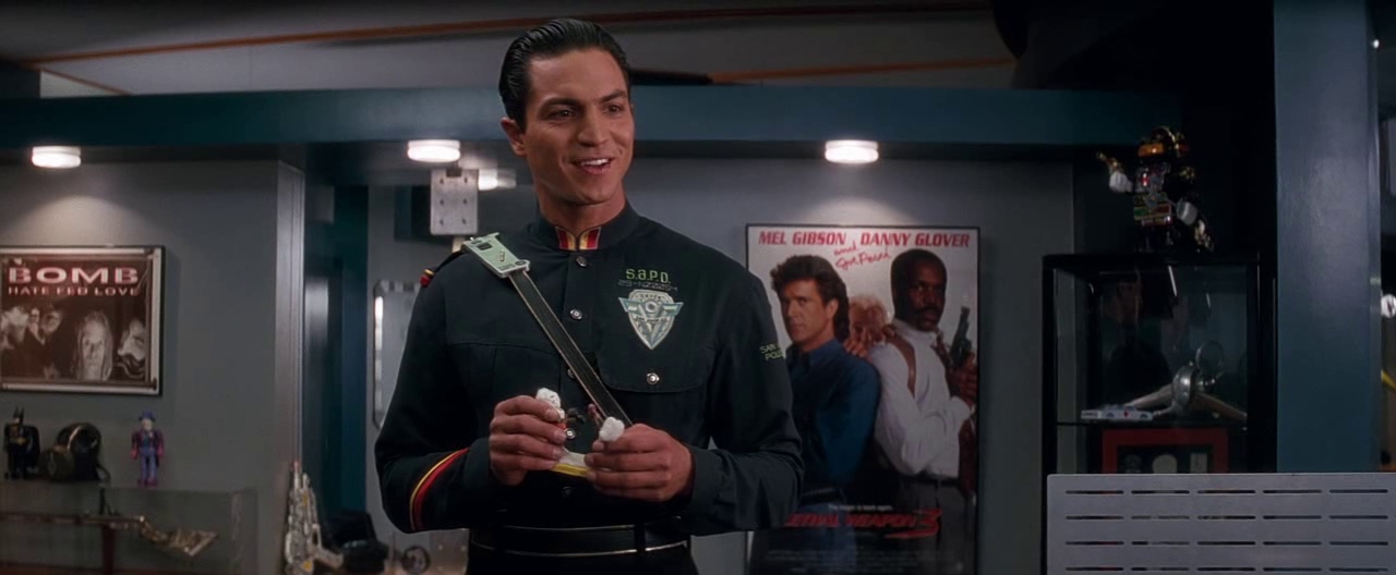 Elokuvatirkistelijä - Leffablogi: Demolition Man