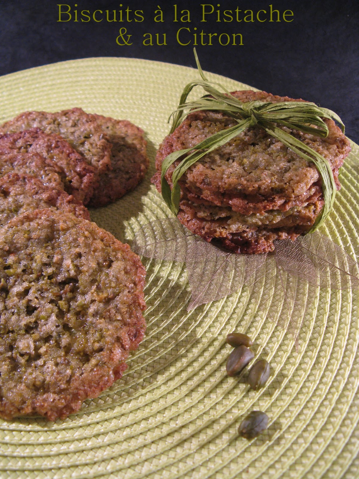 J'en reprendrai bien un bout...: Biscuits à la Pistache & au Citron ...