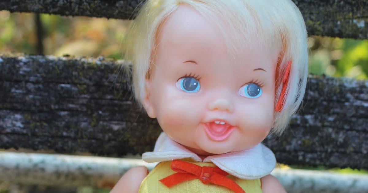 PLANET OF THE DOLLS: Doll-A-Day 2019 #270: Belly Button Baby