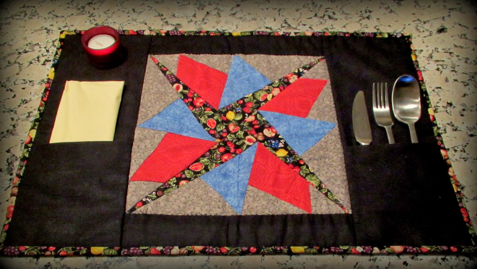 MOMENTOS DE PATCHWORK.-.-.-.-.-.-.-.: MANTEL INDIVIDUAL