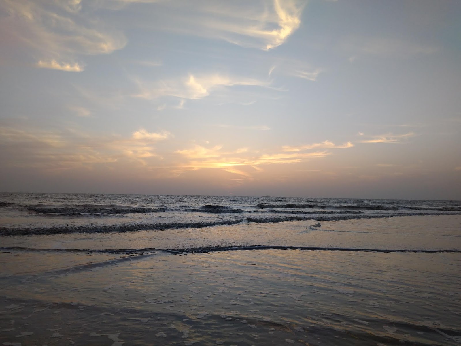 Suruchi beach in Vasai near Mumbai in Maharashtra | The journey of a ...