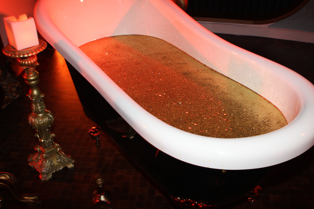 Bodypainting Australia News: Party in Gold Style - Body Painting