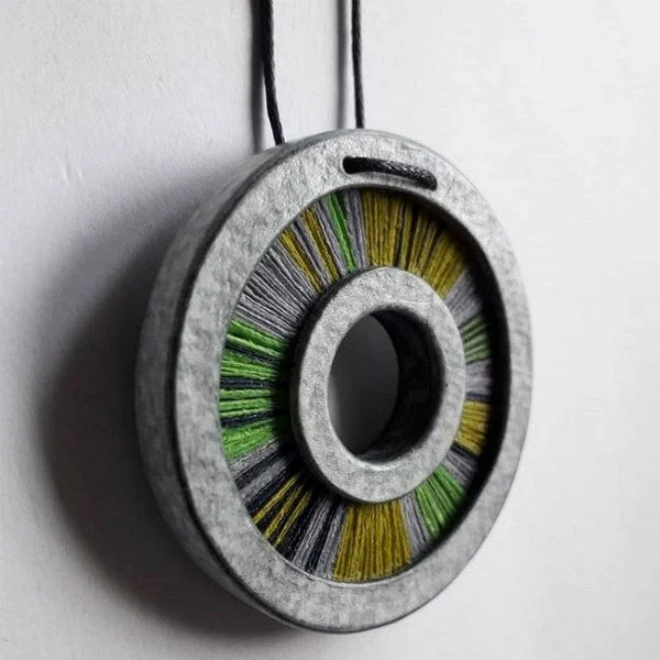 10 Covetable Examples of Fabulous Paper Jewelry