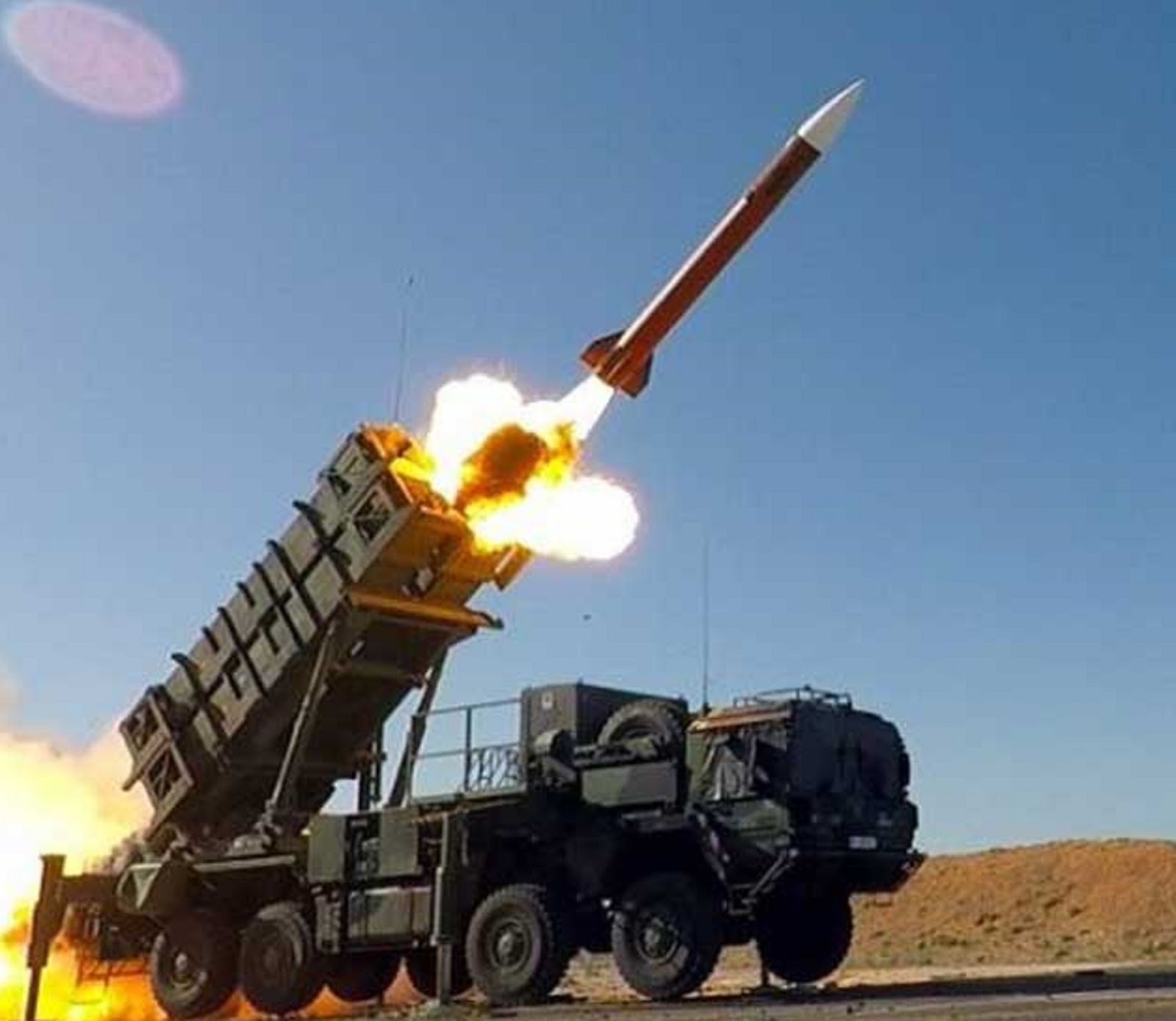 ΕΚΤΑΚΤΟ....!!ΓΕΓΟΝΟΣ Η...Μεταφορά συστοιχίας αντιαεροπορικών πυραύλων ...