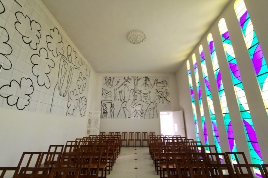 "Everything in France is a pretext for a good dinner" -Jean Anouilh