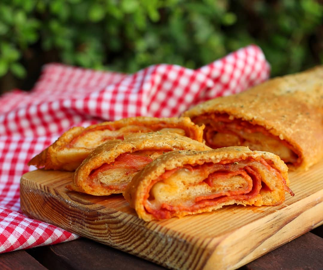 O Bolinho de Sábado: Pizza Enrolada
